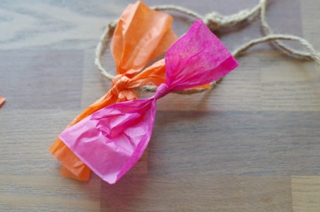 Quick & Easy Way To Make A Tissue Paper Lei